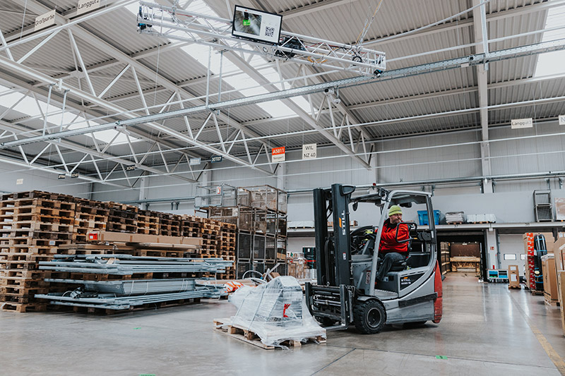 Freight dimensioning system for automatic freight measuring